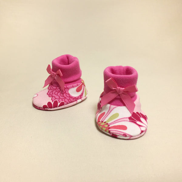 NICU Booties Retro Flowers Fuchsia – Itty Bitty Baby Boutique